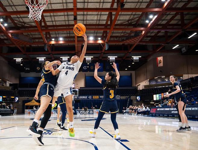 Aggie women drop a close one to UCSD | Sports | davisenterprise.com