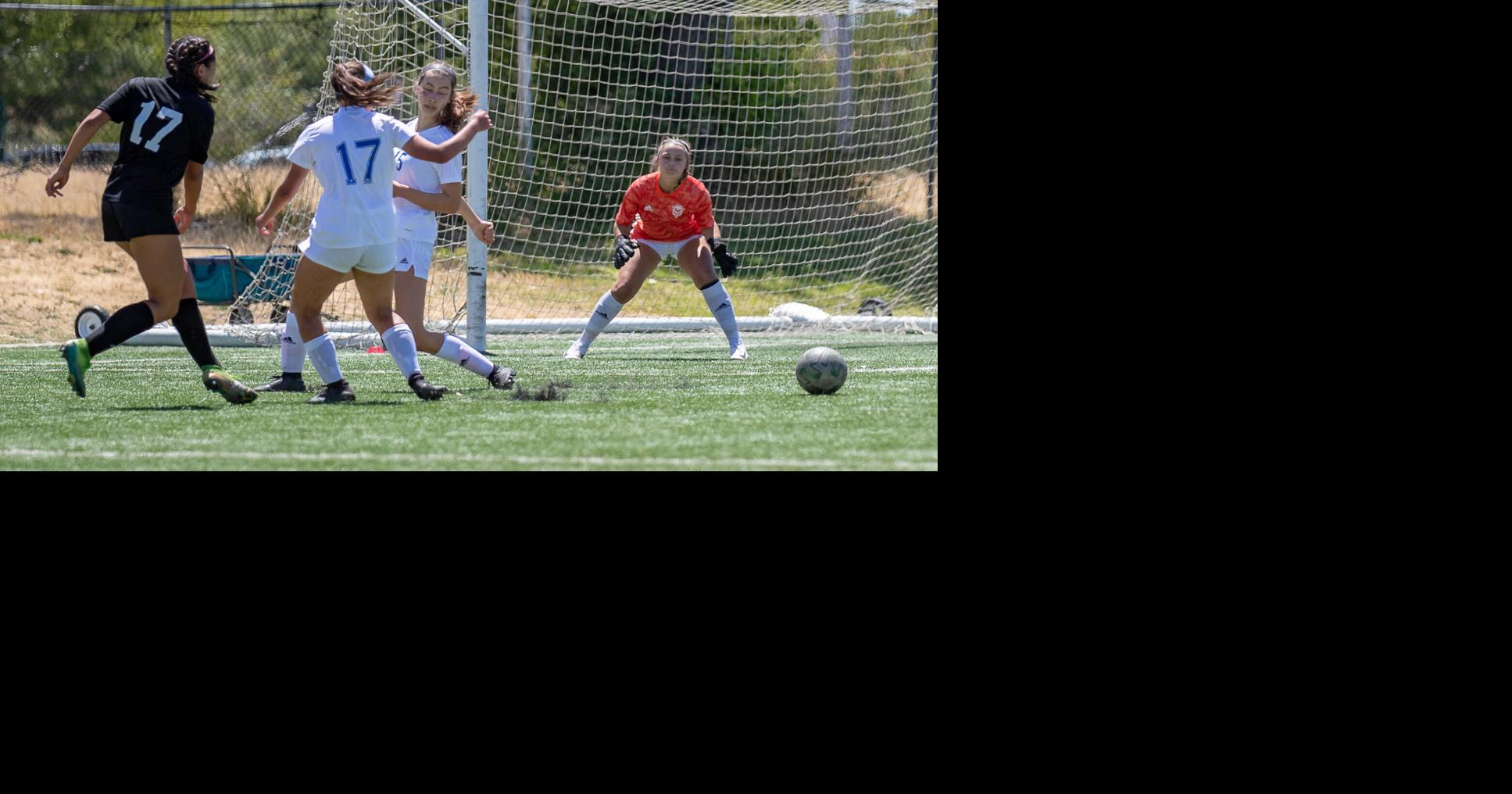 Soccer: Avalos carries skills, confidence for Blue Devils | Blue Devils ...
