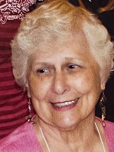 Marietta Mae Hamilton | Obituaries | davisenterprise.com