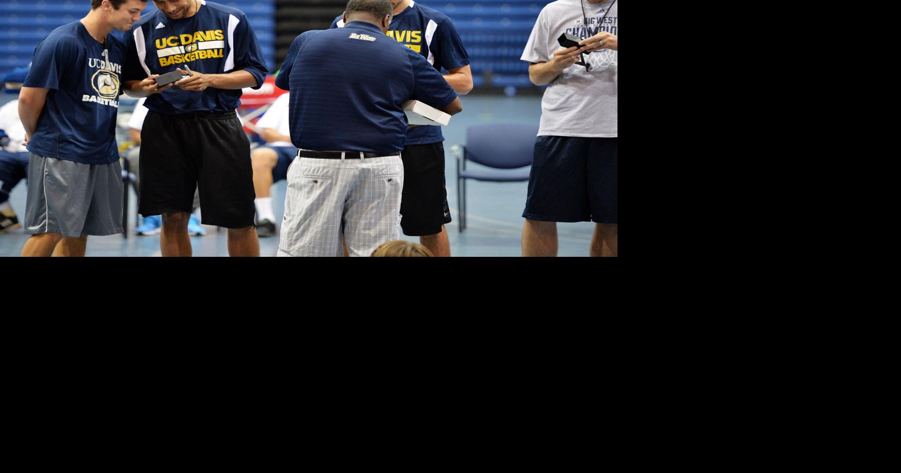 Corey Hawkins UCD men’s basketball camp photos | Do-not-import | davisenterprise.com