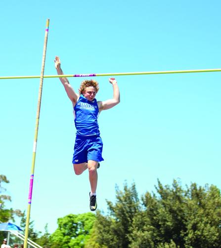 Track stars shine at Halden Relays | Sports | davisenterprise.com