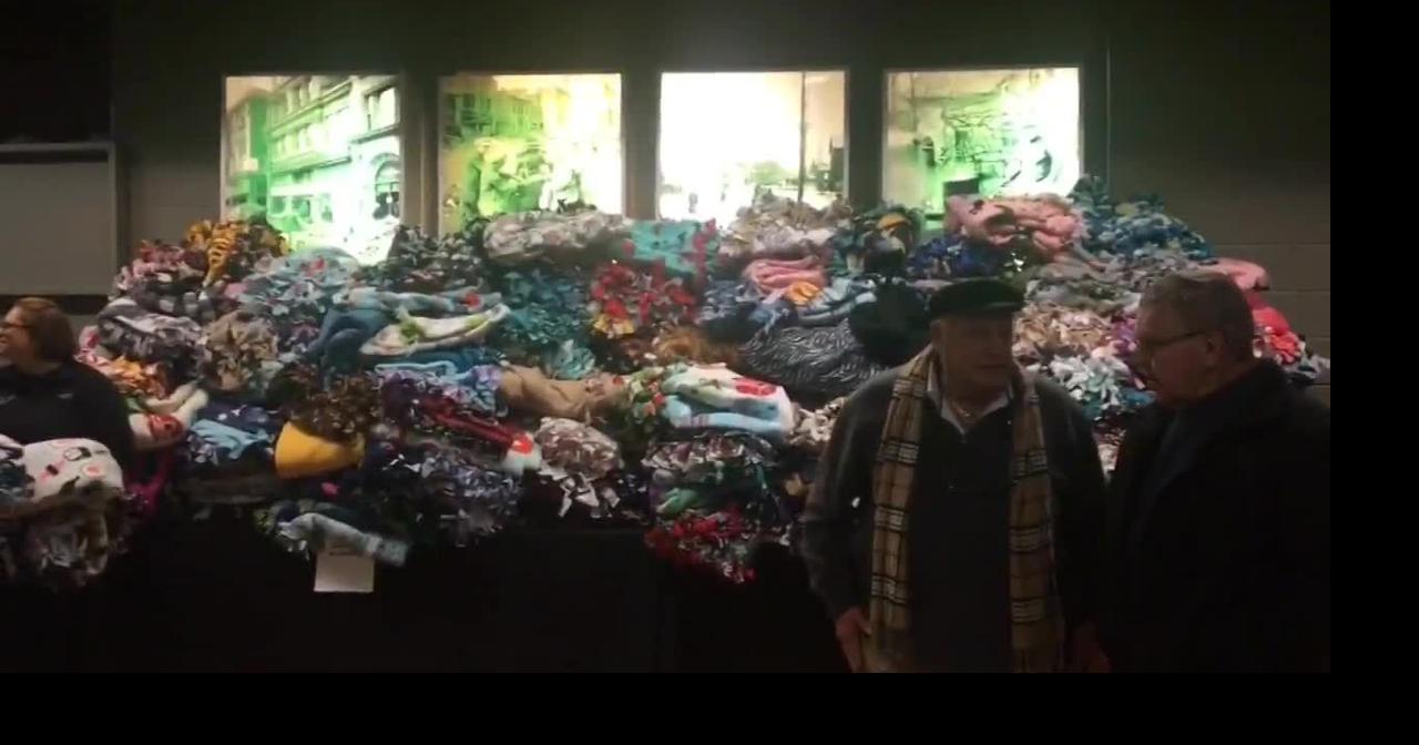 Fleece Navidad Blanket Party to spread warm cheer in Dayton | Local ...