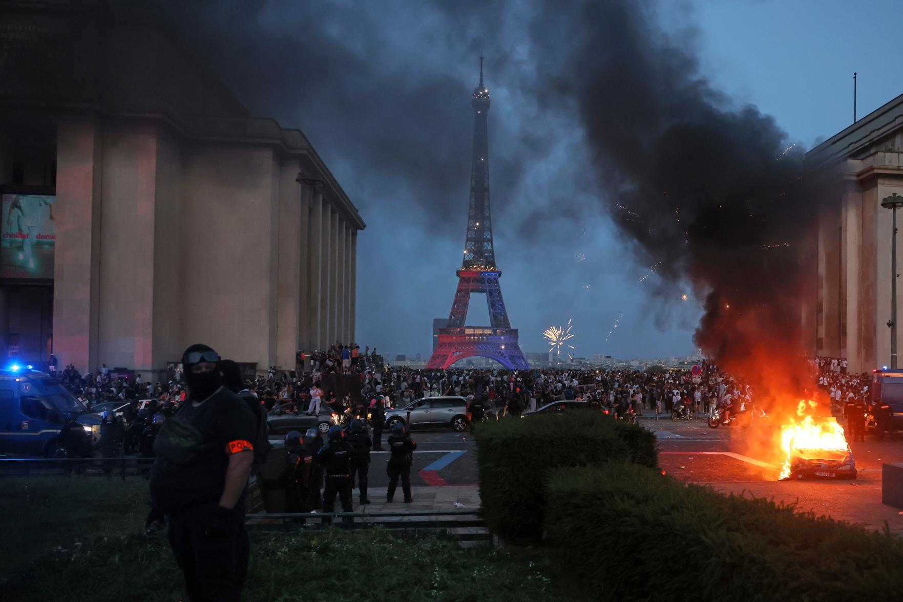 France detains hundreds of rioters after Paris Saint-German wins ...
