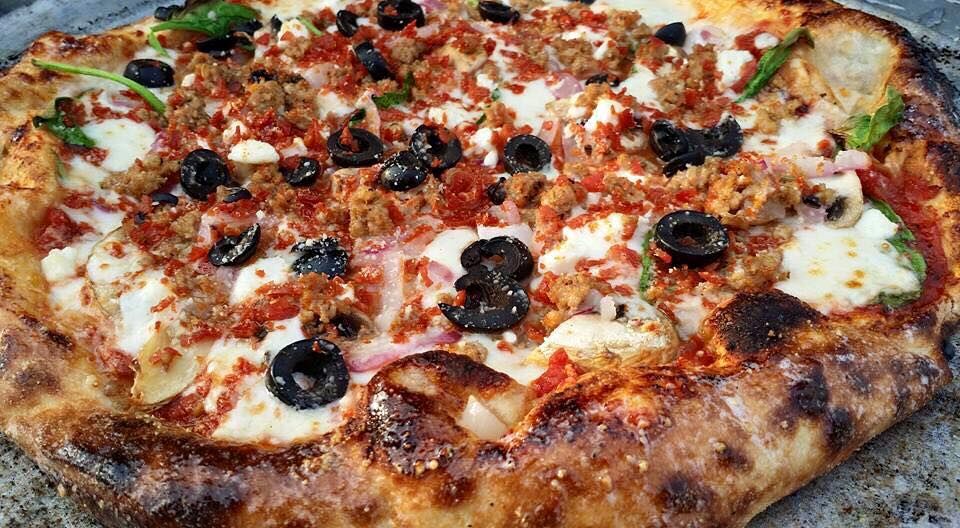 Yellow Cab Tavern hosts Dayton Pizza Fest | Local | daytondailynews.com