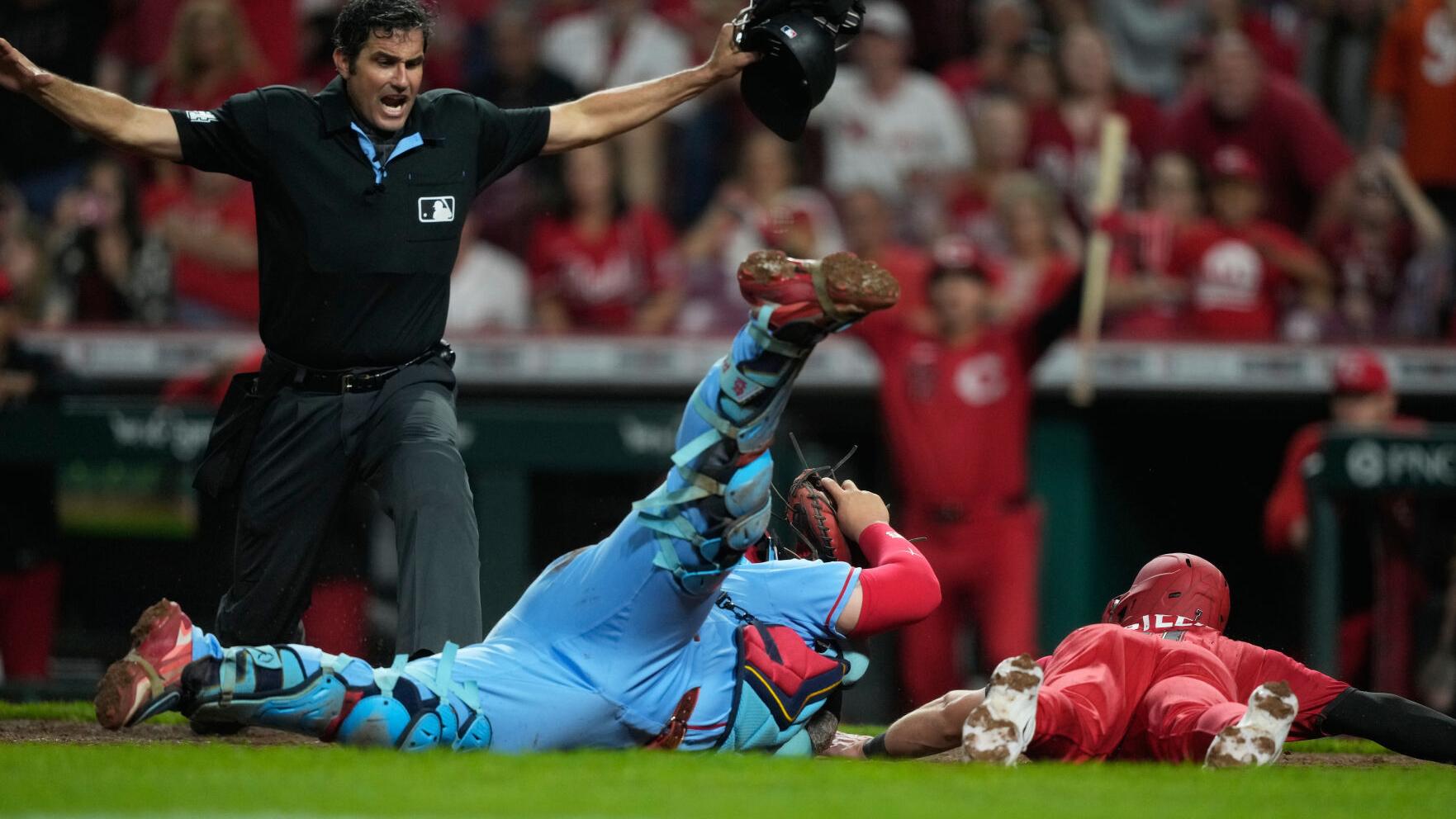 Cincinnati Reds: Dunn’s walk-off lifts Reds to victory | Sports ...
