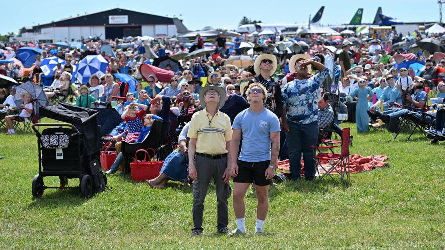 Dayton Air Show’s first day was a display of incredible aerobatics by ...