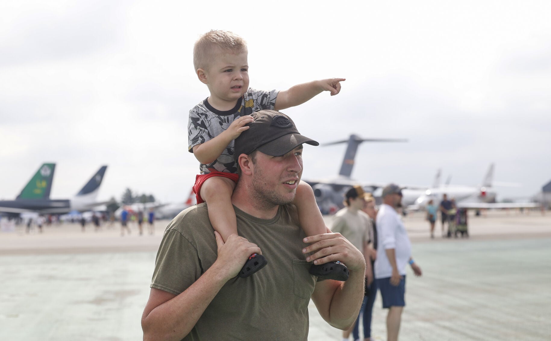 Dayton Air Show Day 2 sees weather affect schedule, but overall weekend ...