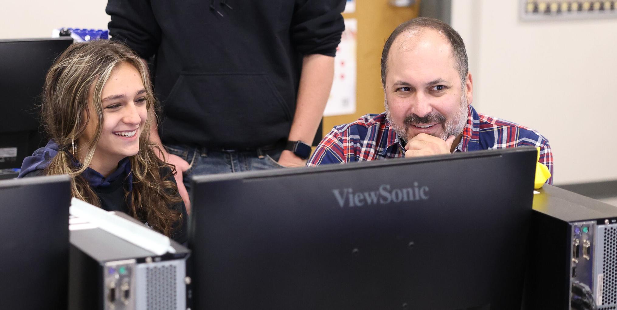 COMMUNITY GEMS: Instructor’s class, students help young hospital ...