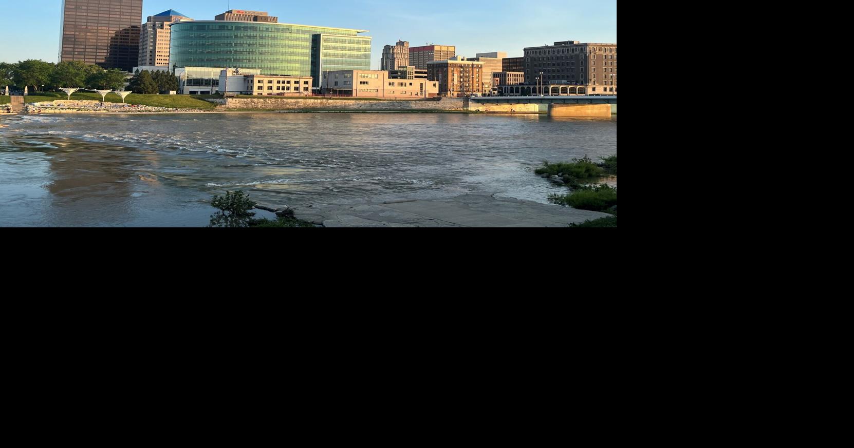 2 rescued after man reportedly dives into Great Miami River to save ...