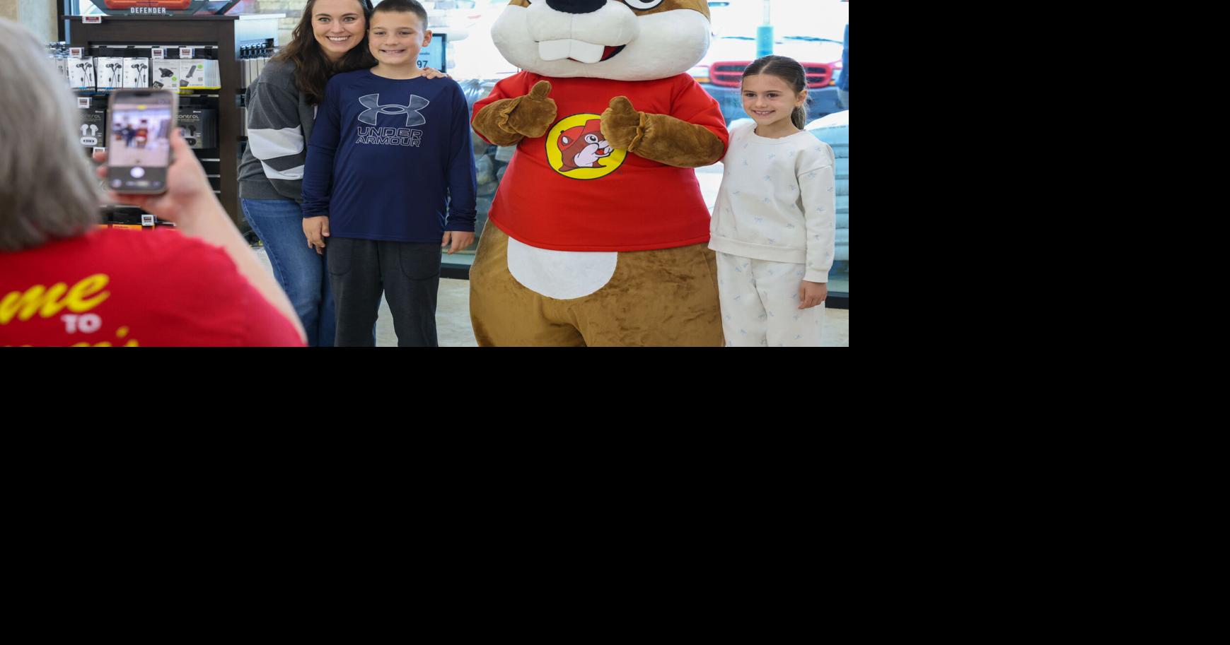 PHOTOS: Ohio’s first Buc-ee’s opens in Huber Heights to long lines ...