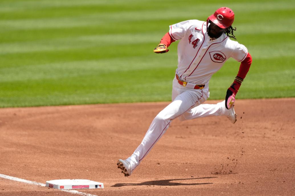 Reds put De La Cruz on injured list, call up high-ranked prospect ...
