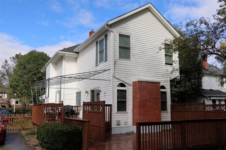 Oakwood home for sale has semi-finished third floor bonus space | Homes ...