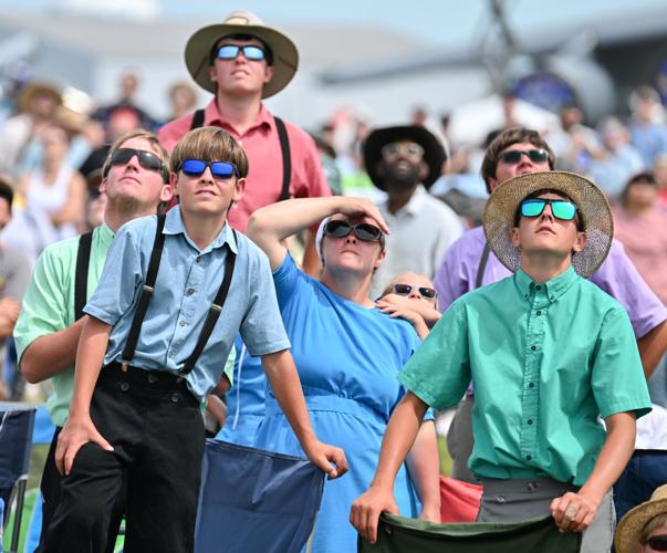 Dayton Air Show’s first day was a display of incredible aerobatics by ...