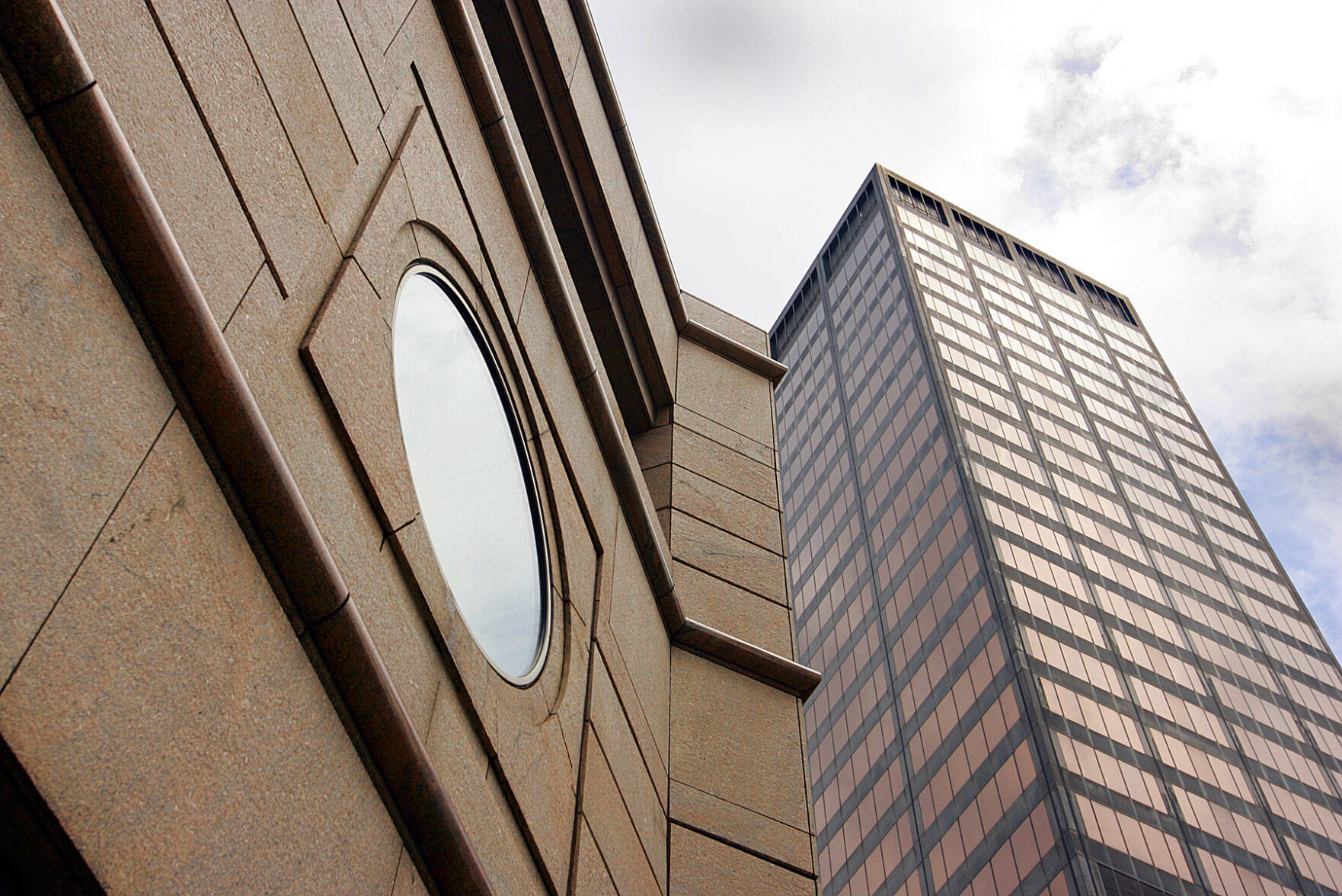 Stratacache CEO to sell two key downtown Dayton towers | Local ...