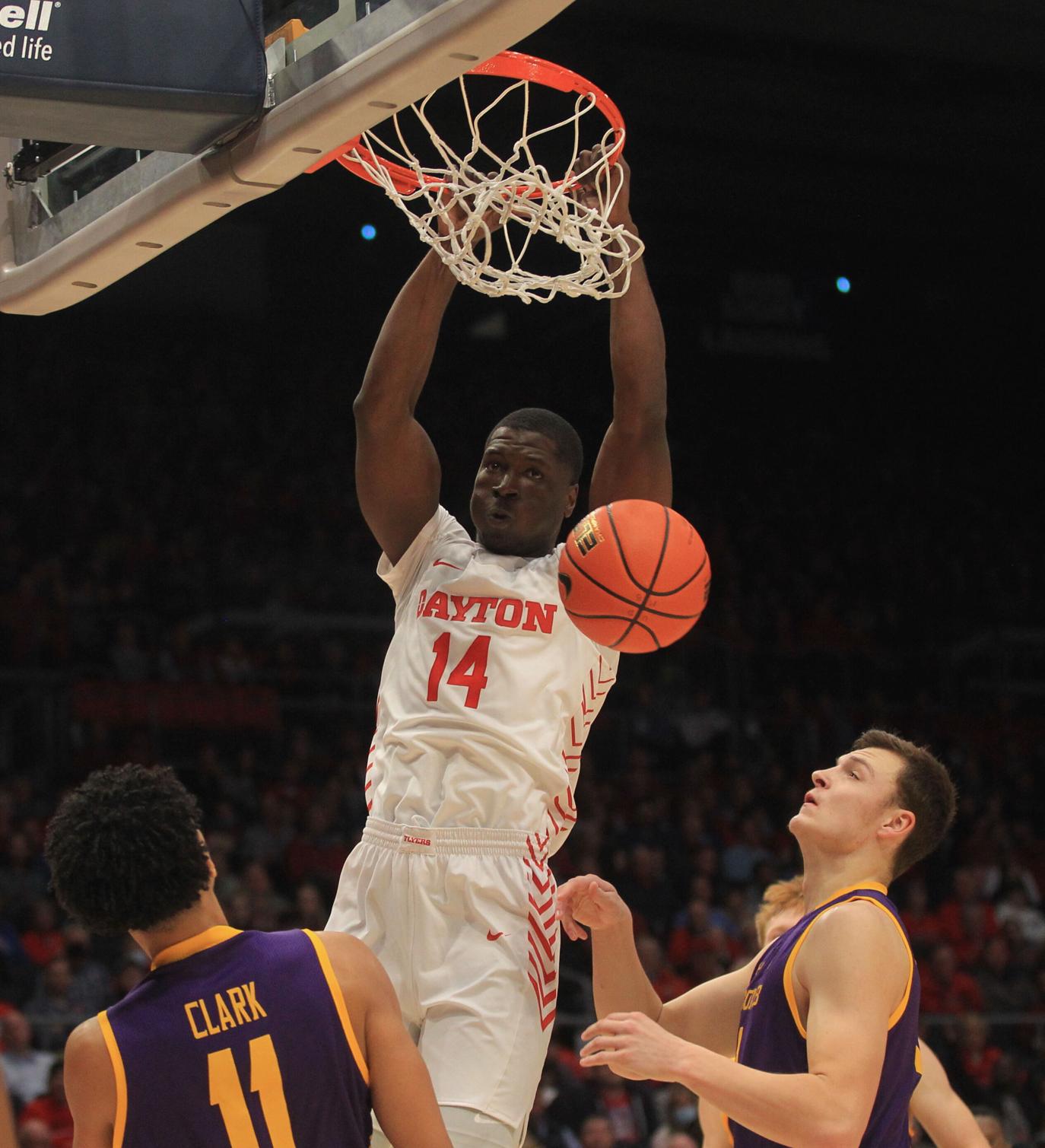 Archdeacon: Troubling loss sends Flyer fans home early | Sports ...