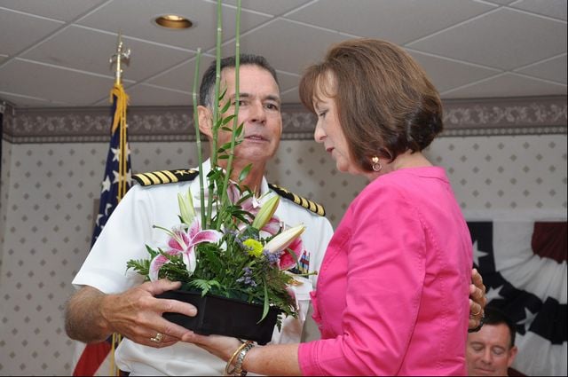 NOSSA says goodbye to Capt. Fowler | Local | dcmilitary.com