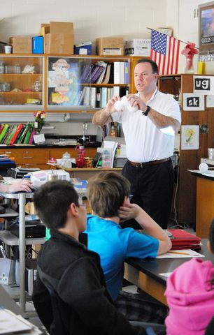 Indian Head scientists engage with students | Local | dcmilitary.com