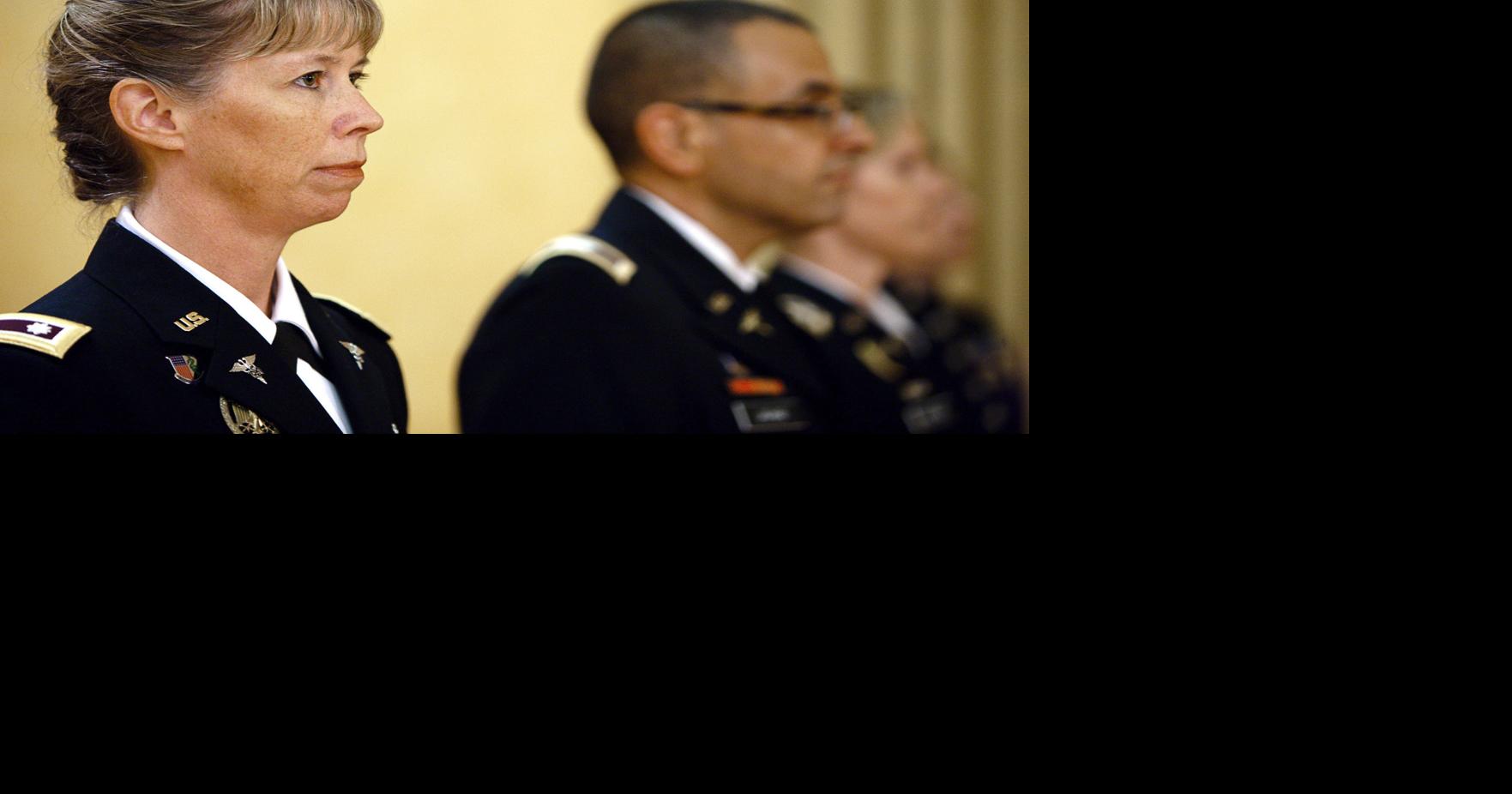 Trinkle assumes command of Andrew Rader Clinic | Local | dcmilitary.com