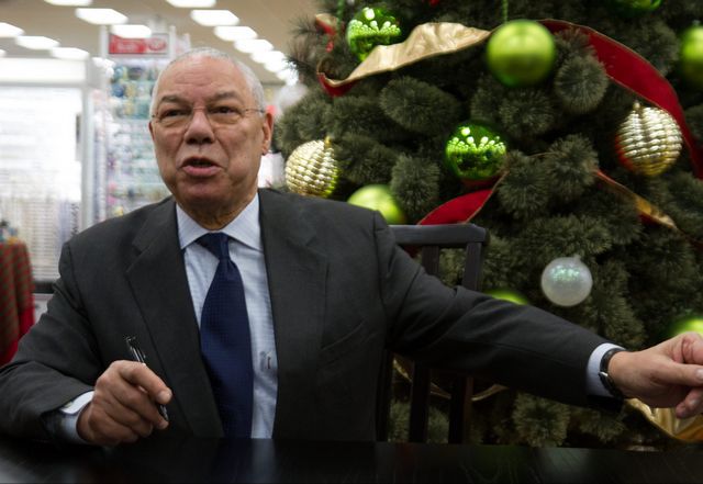 Colin Powell Book Signing | Features | dcmilitary.com