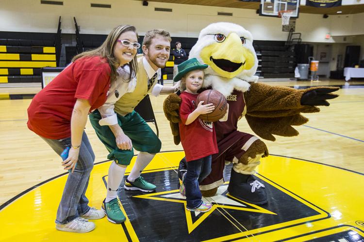 Atlantic Coast Conference mascots help greet children of fallen combat ...