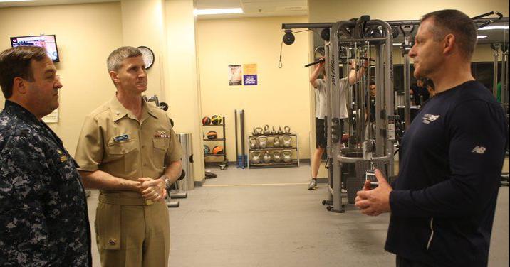 NDW Commandant Visits NSAB Facilities | Features | dcmilitary.com
