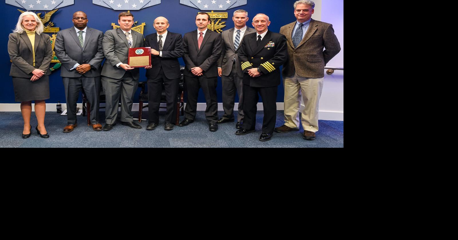 NAVAIR's Air Combat Electronics Team recognized with Defense Standardization Award | Tenant ...