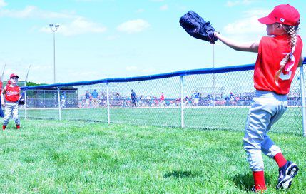 Joint Base hosts youth baseball season opening day | Features ...