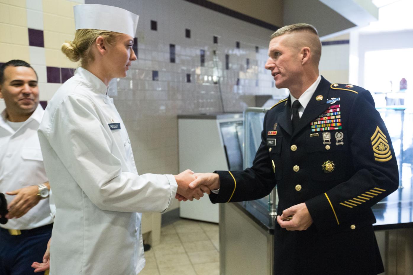 JBM-HH command team, senior Army leaders serve Thanksgiving meal ...