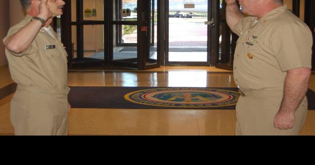 Force Master Chief Christopher Engles reenlists | Local | dcmilitary.com