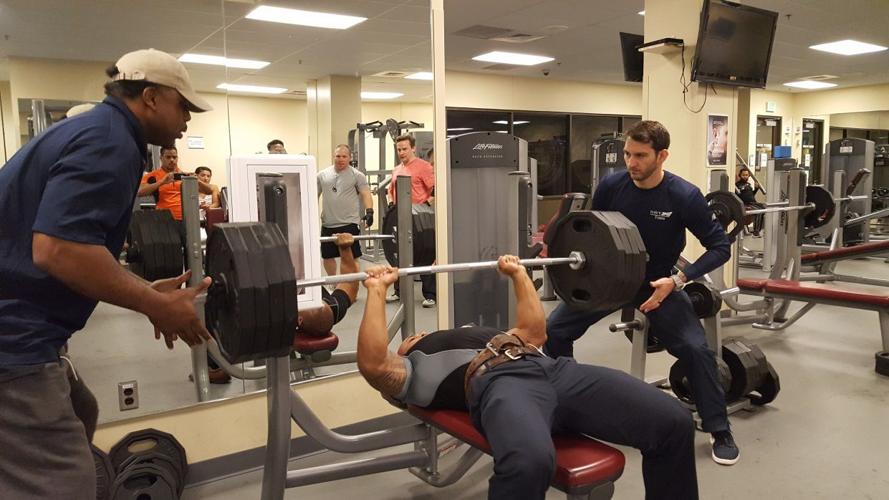 Bonilla, Smith Top Bench Press Competition | Features | dcmilitary.com