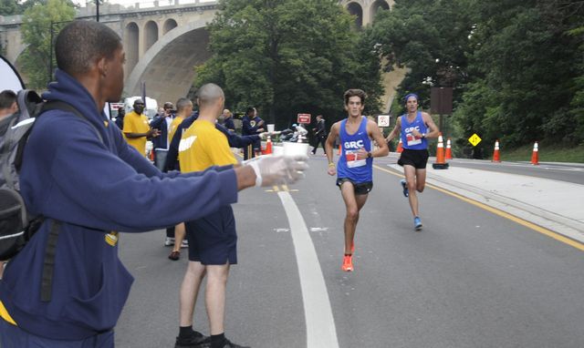 Marathon runners hit D.C. streets in record numbers | Features ...