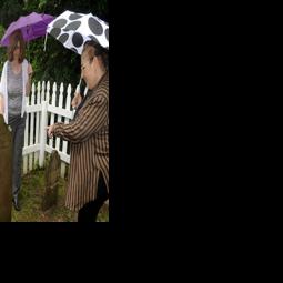 Sixth generation descendants of Darcey family visit Belle Chance | News ...