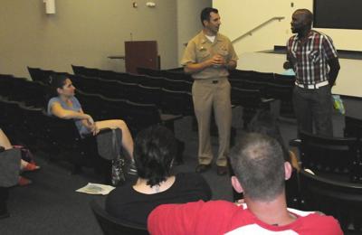 Leckie Elementary principal pays visit to JBAB | Features | dcmilitary.com