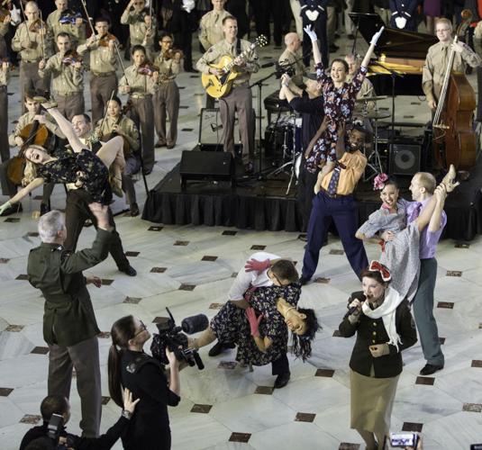 USAF Band surprises commuters at Union Station | Features | dcmilitary.com