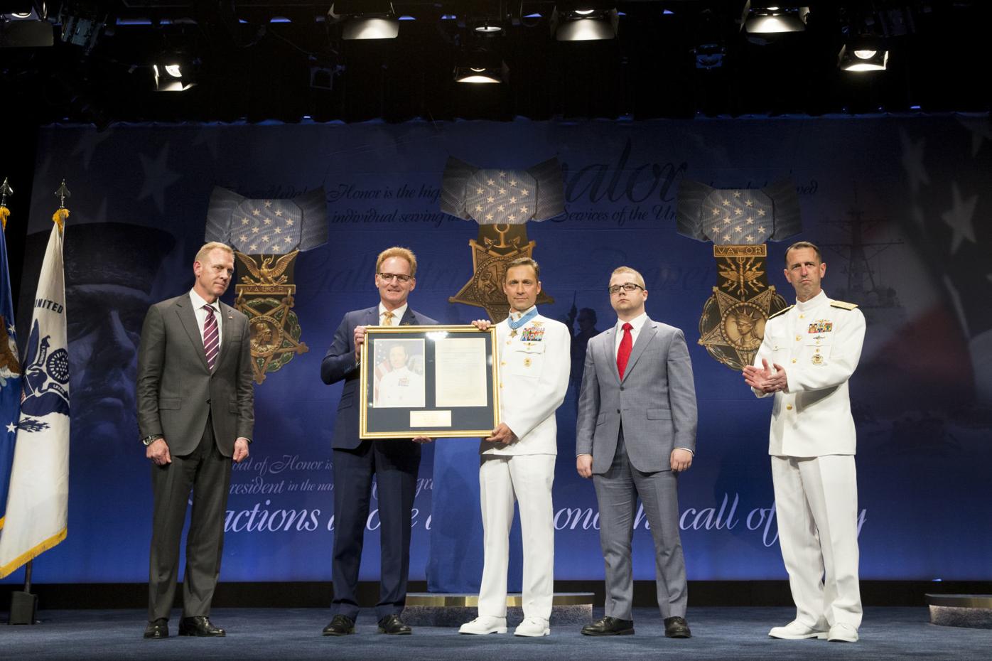 Medal of Honor Recipient Master Chief Britt Slabinski Inducted into ...