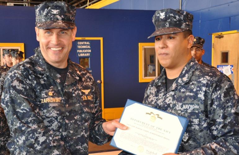 Fleet Readiness Center Mid-Atlantic commander presents awards | Local ...