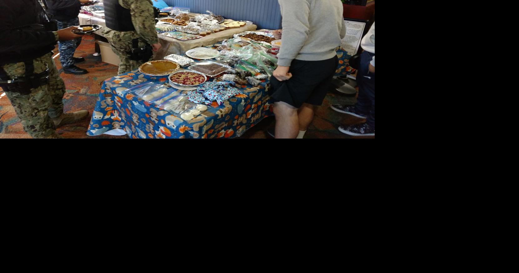 Thanksgiving dinner for all single, unaccompanied Sailors, Marines ...