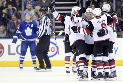 Coyotes win 4-1, stop Maple Leafs’ win streak at 6 | Sports | dcourier.com