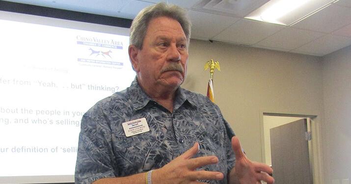 John Courtis talks 'basics of selling' at chamber's Lunch and Learn ...