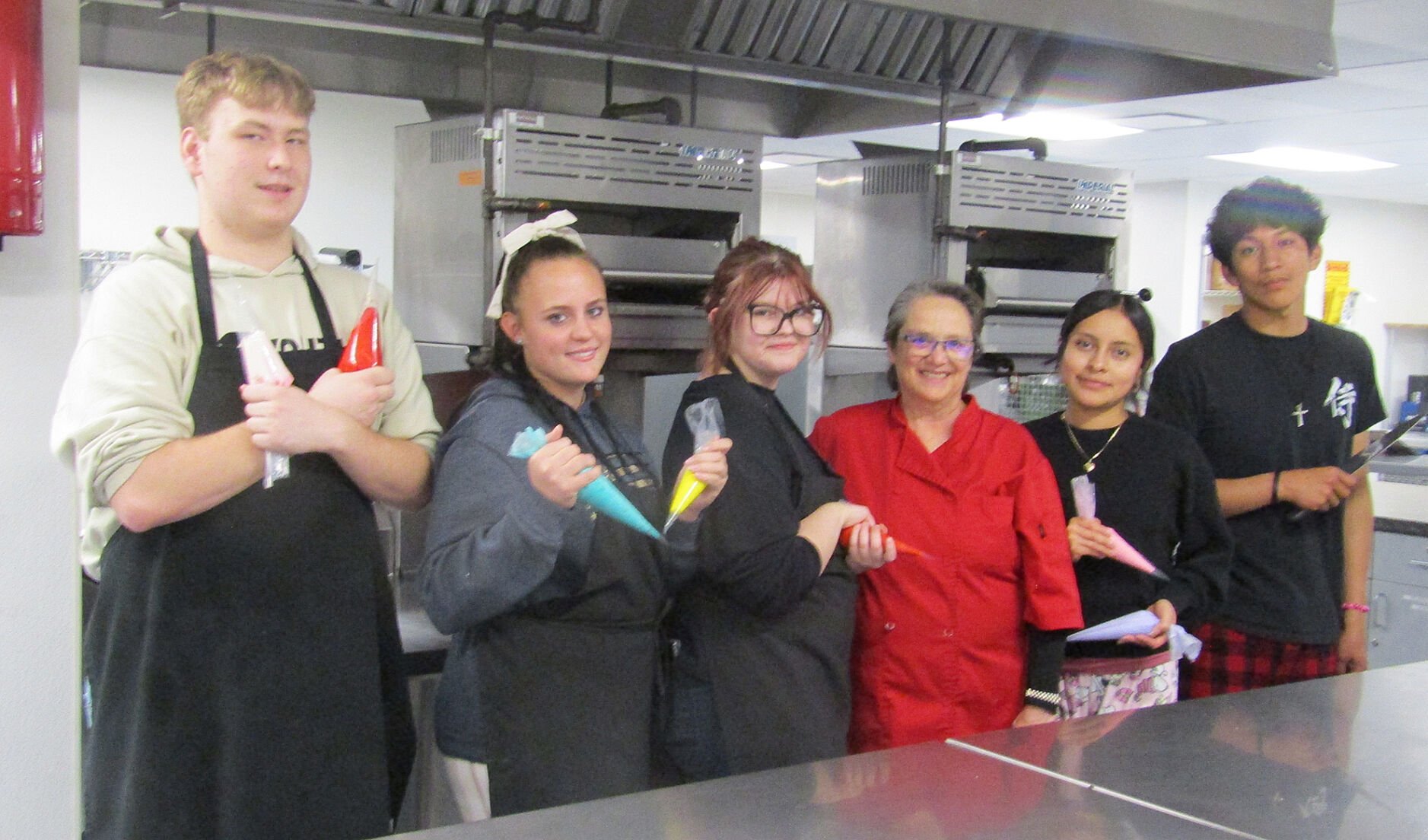 Chino Valley culinary program feeds student success | News | dcourier.com