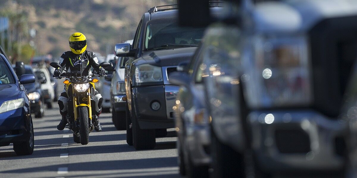 Lane splitting versus lane filtering — one is legal in Arizona | News ...
