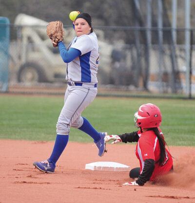 Embry-Riddle softball loses 2 at home | Sports | dcourier.com
