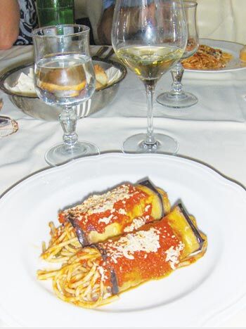 Don't cut your spaghetti! It's not proper Italian etiquette | Features ...