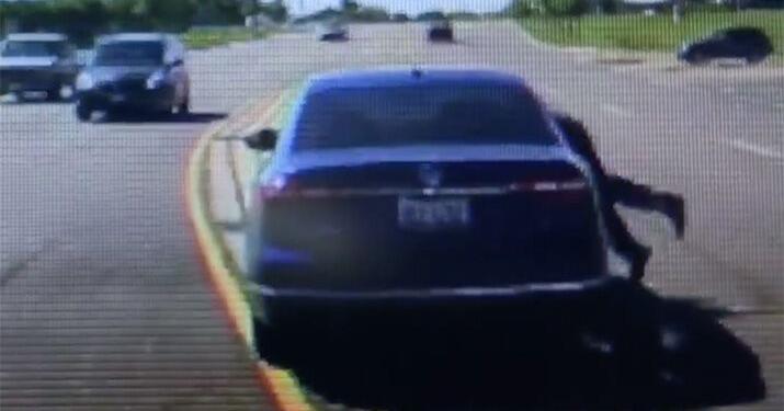 Man Jumps Into Moving Car To Save Driver Having A Seizure Odd