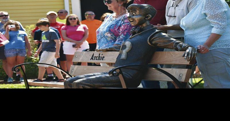 Bronze Archie statue honors artist for hometown anniversary | Odd ...