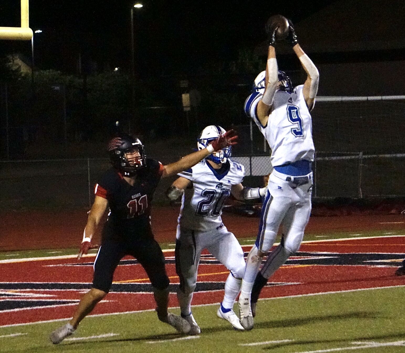 Bears offense flat in 19-3 loss to Snowflake on Homecoming night ...