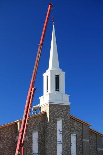 Photo Gallery: LDS church steeple-raising | Photo Galleries | dcourier.com