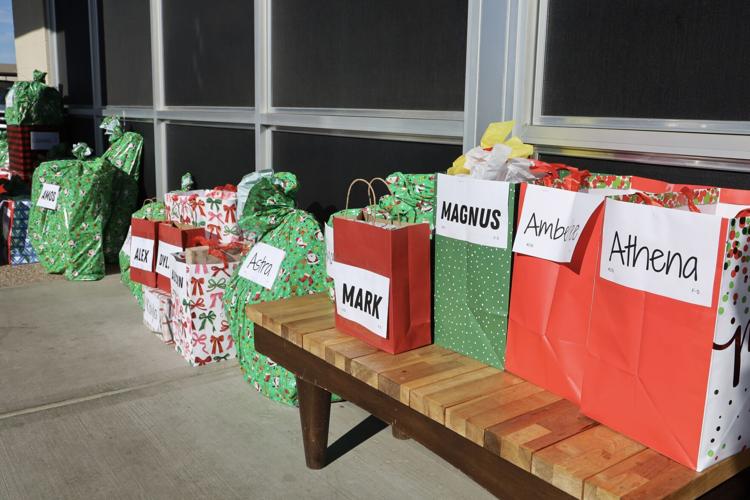 U.S. Veterans Angel Tree gift giving at Essence Kitchen and Bar | News ...