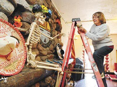 Smoki Museum honors day of the dead Sunday | News | dcourier.com