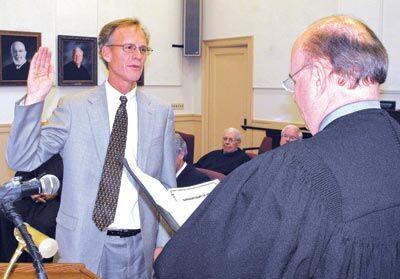 Wolfinger sworn in as judge pro tempore | News | dcourier.com